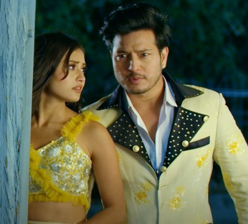 ‘मुखै चिलाउनी’मा पुष्प र गीताको माया साटासाट | Ranga Nepal